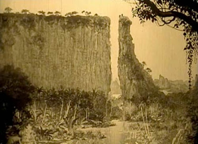 BLACK HOLE REVIEWS: A hundred years of THE LOST WORLD (1925) - and the ...