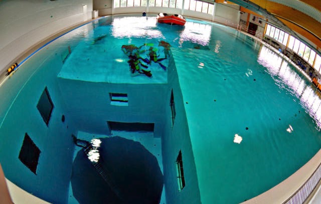 World Of Technology: The Deepest Pool in the World (25 pics)
