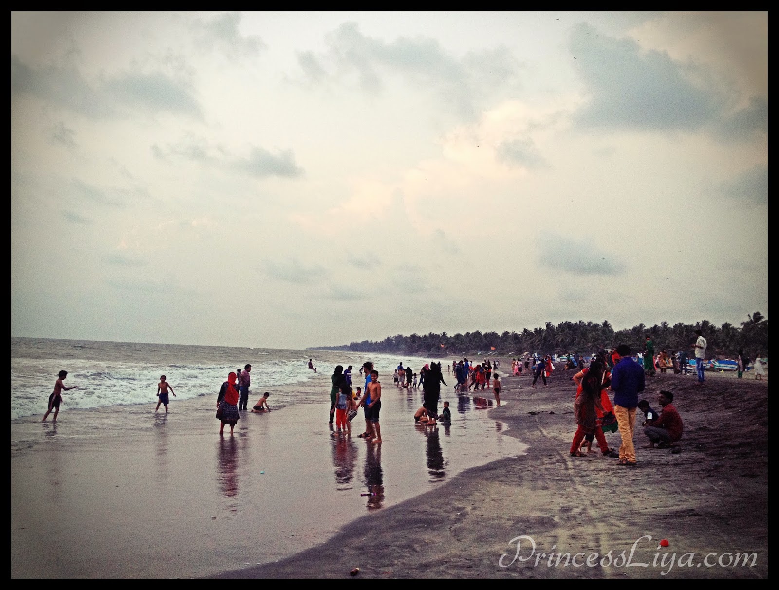 Life with Liya and Zain: A visit to Beypore Port and Beach - 04/19/2014