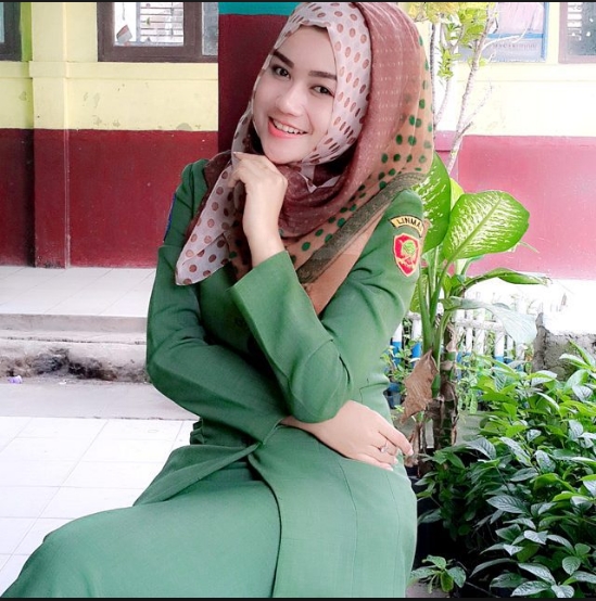 Video Ketahuan, Guru Wanita Bercinta dengan Siswanya dalam Kelas | Berita Viral Dan Terupdate