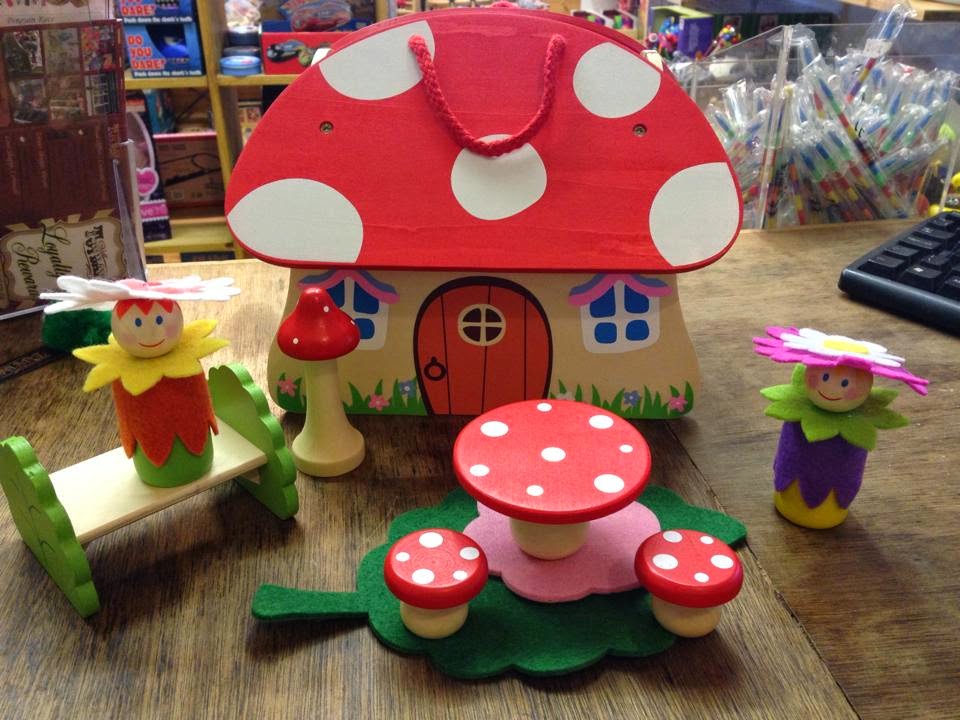 toys-toys-toys.co.uk: Pretty Pixie Playset.