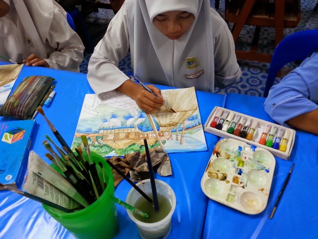 .: Aktiviti Catan Di Studio Seni