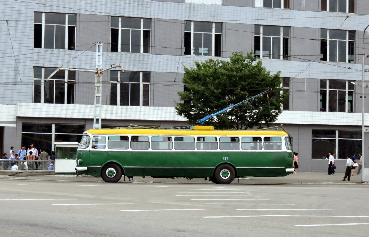 Richard's Tram Blog: PYONGYANG DPRK - TROLLEYBUSES AUGUST 2014 (2)