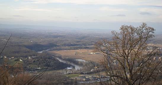 The View from Squirrel Ridge: A Walk at Dickey Ridge