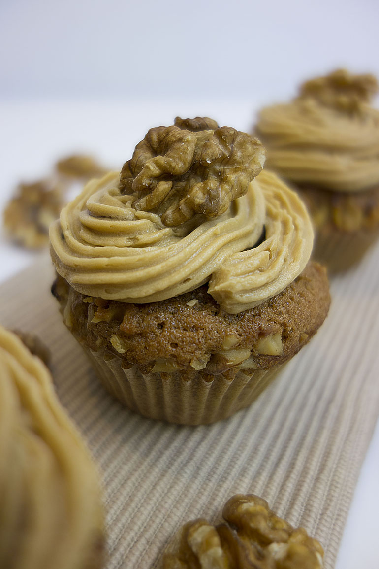 Coffee and Walnut Cupcakes