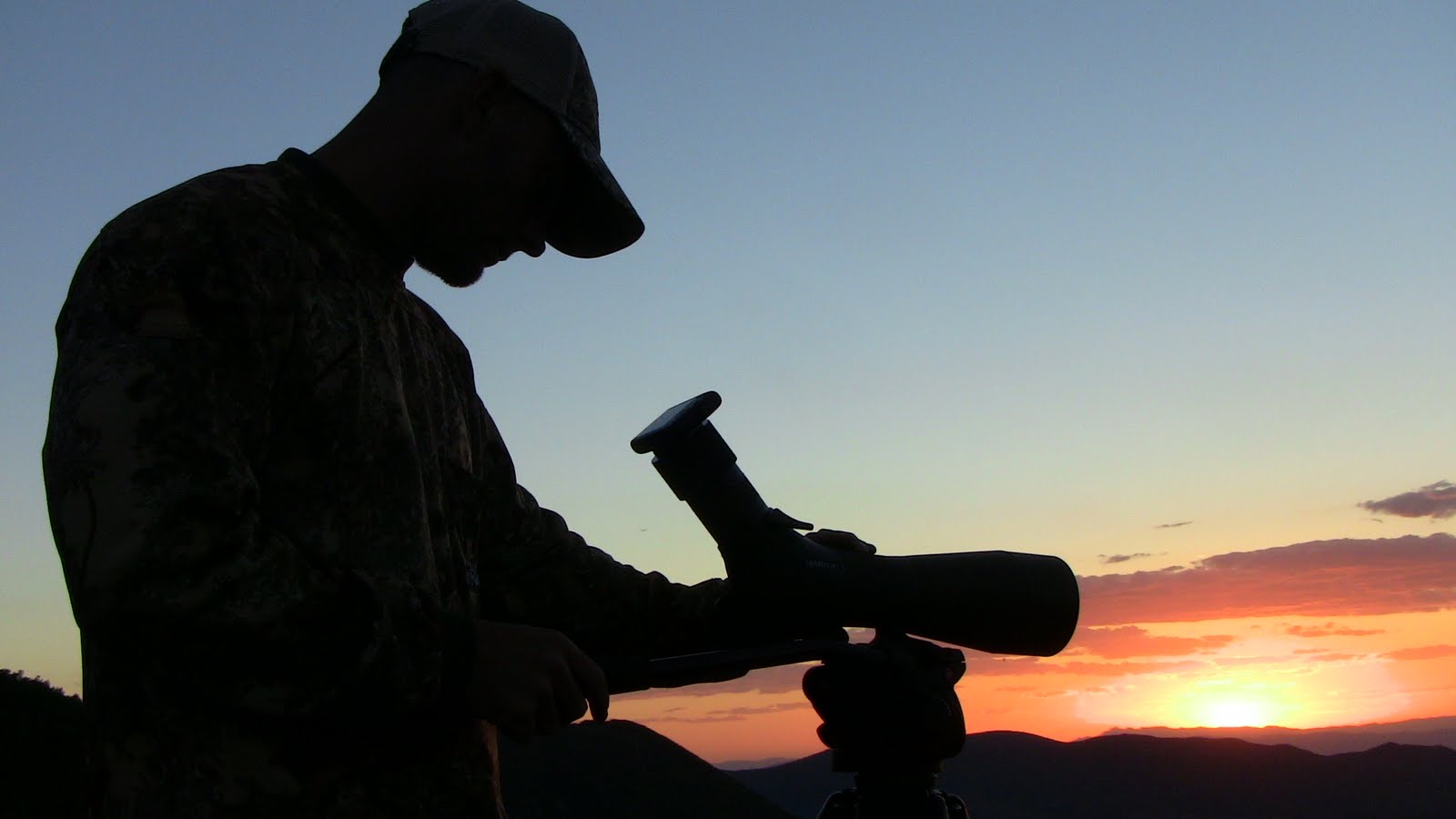 WESTERN TROPHY BIGHORN JOURNAL: TINES UP DIGISCOPING