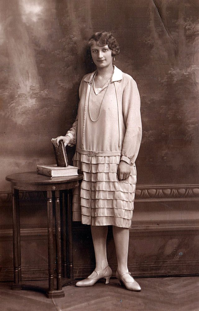 35 Cool Snaps That Defined Fashion Trend of Flappers From the 1920s ...