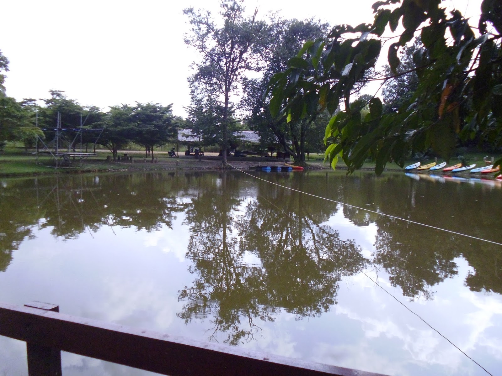 Pondok Rahmat: MENCARI KETENANGAN DI PUTERA VALLEY