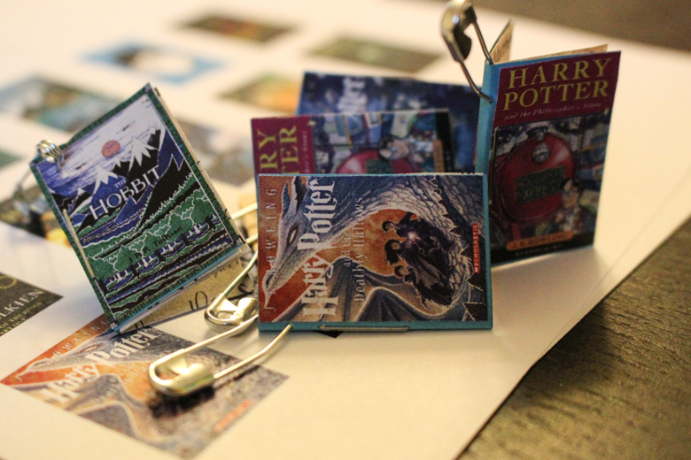 Craft Knife: How We Completed the Cadette Book Artist Badge