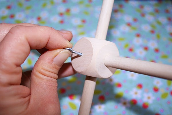 TOMNI design n two green pears: DIY Wooden Mobile Hangers - Assembly ...