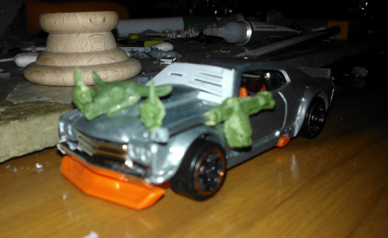 Freakland Scenics: La Carrera de la Muerte (Death Race). Boxes