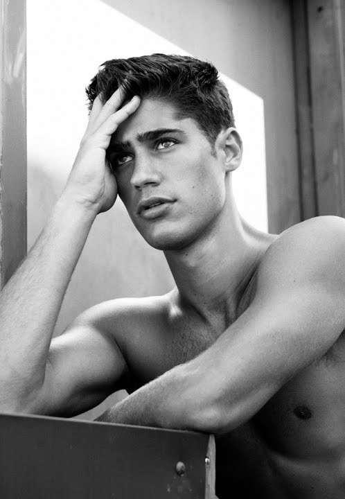 L'Homme du Jour: GREG REMMEY