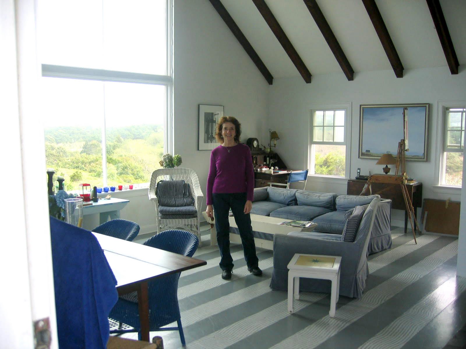 Edward Hopper- Looking Out