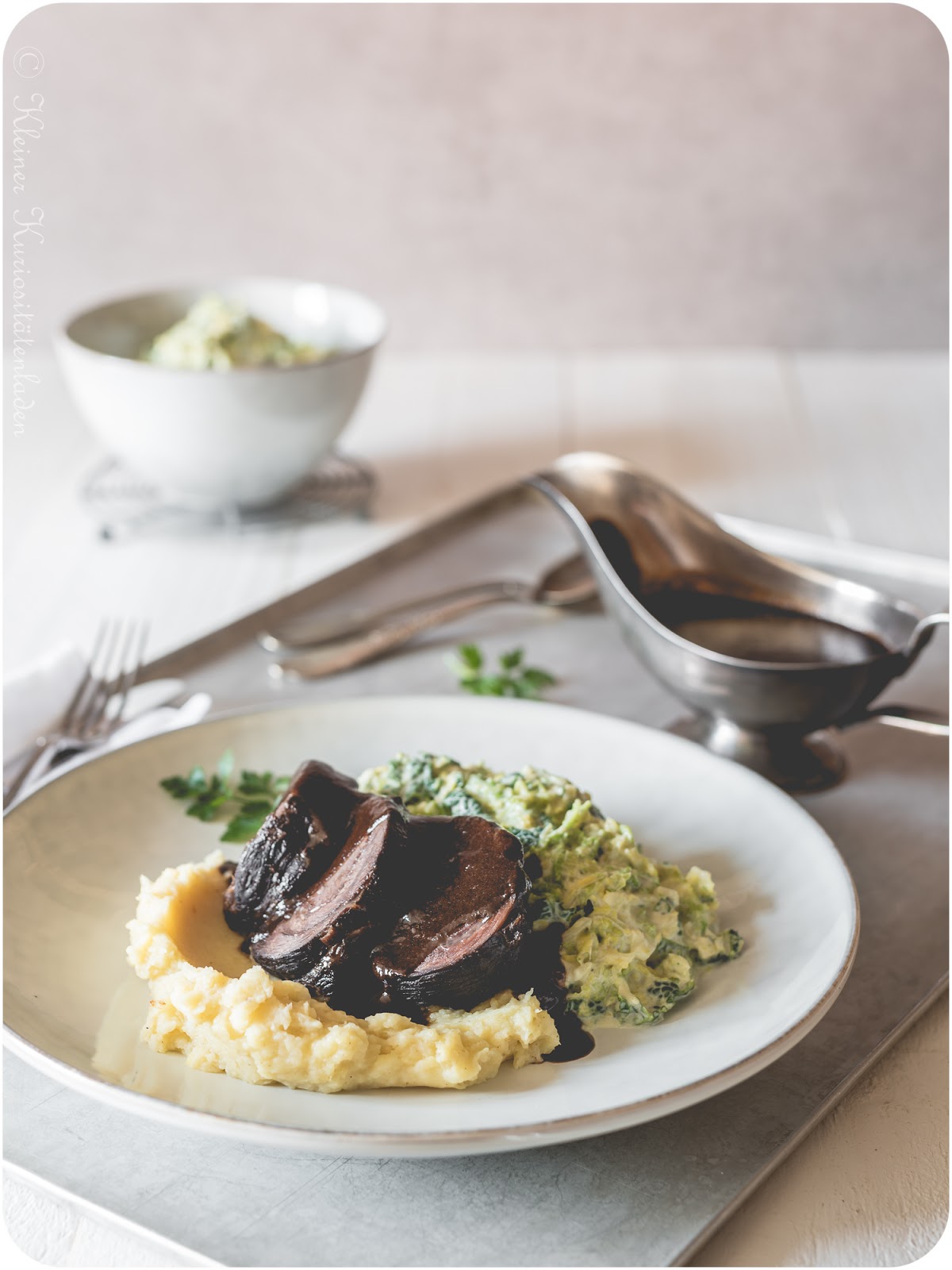 Geschmorte Ochsenbäckchen mit Kartoffel-Sellerie-Püree