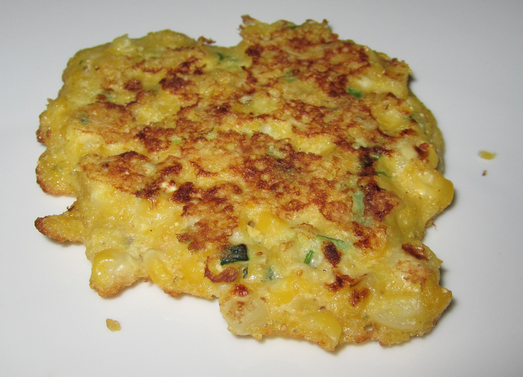 Slimming World - Tuna and Sweetcorn Fritters with Salsa