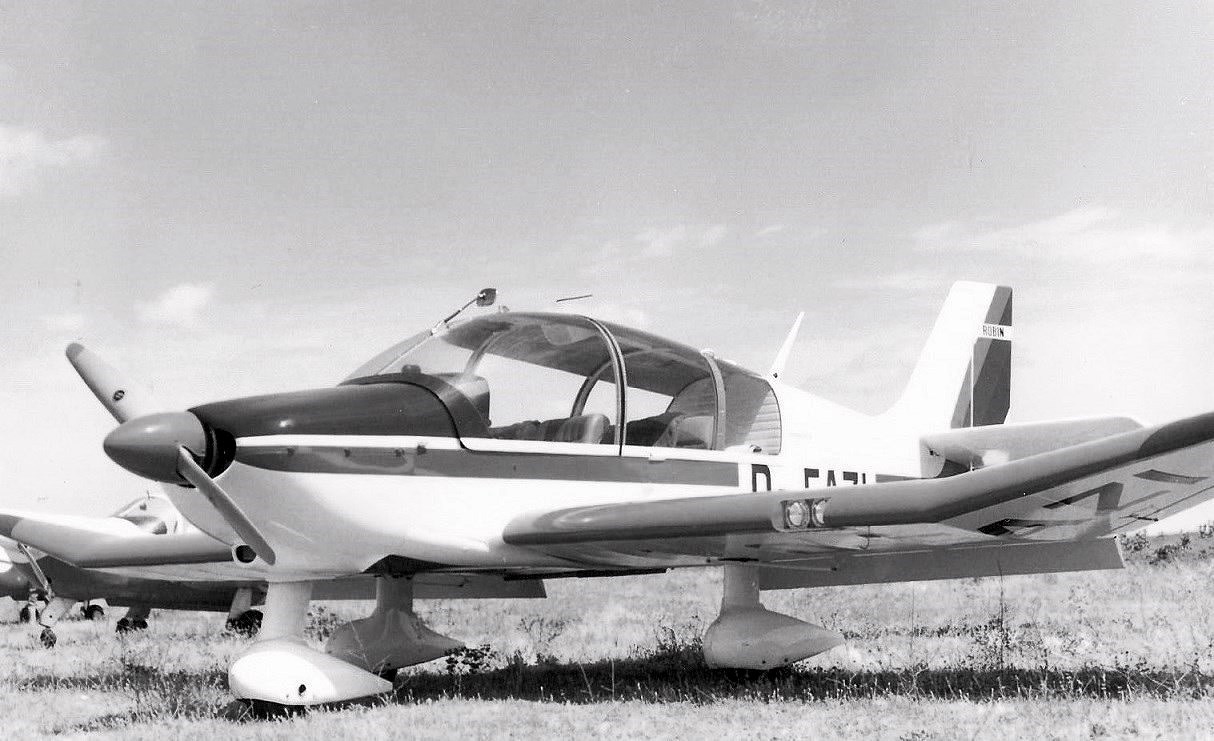 Aviación por Leandro : 1972 AVIÓN ROBIN DR400 - 180R "REMORQUEUR"