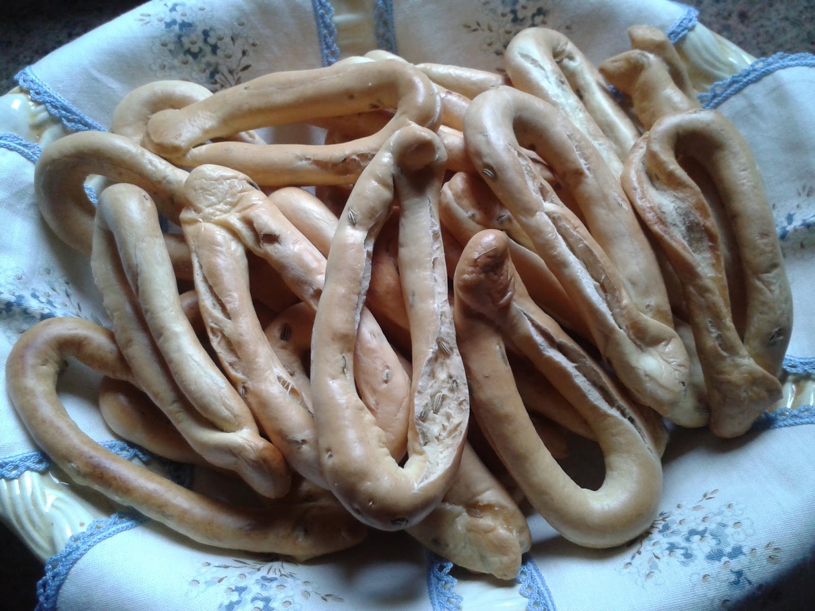 Taralli con Finocchio (Savoury Fennel Biscuits)