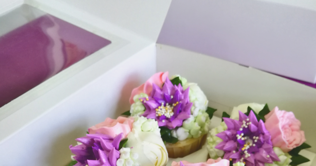 ZIQ BAKERY & CAKE: CUP CAKES BUNGA K POP