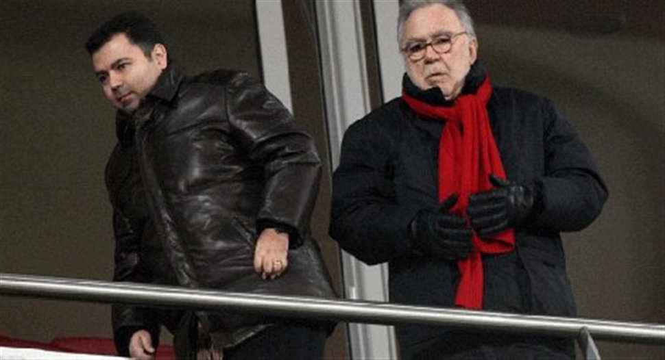 ΕΚΒΙΑΖΕΙ ΚΑΠΟΙΟΥΣ Ή ΜΑΣ ΔΟΥΛΕΥΟΥΝ...;;; ΑΠΟ ΤΟΝ ΕΥΑΓΓΕΛΙΣΜΟ ΣΤΟ ΔΑΦΝΙ ...