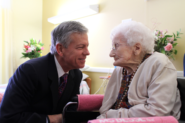 Bese Cooper Lebih Dari Satu Abad Bertahan Hidup | Indahnya Berbagi ...