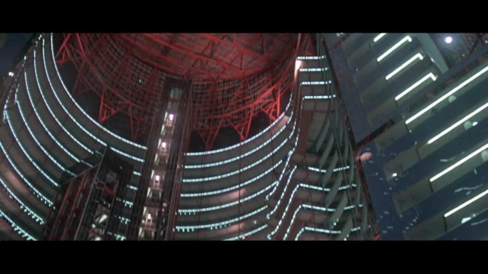 Set-Jetter & Movie Locations and More: Running Scared (1986)