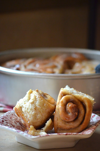 The Lazy Daisy Kitchen: amish cinnamon rolls