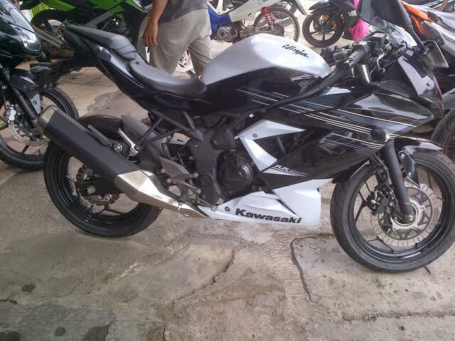 ONLINE MOTOR: Kawasaki NINJA 250 MONO '2014 RP 15.000.000
