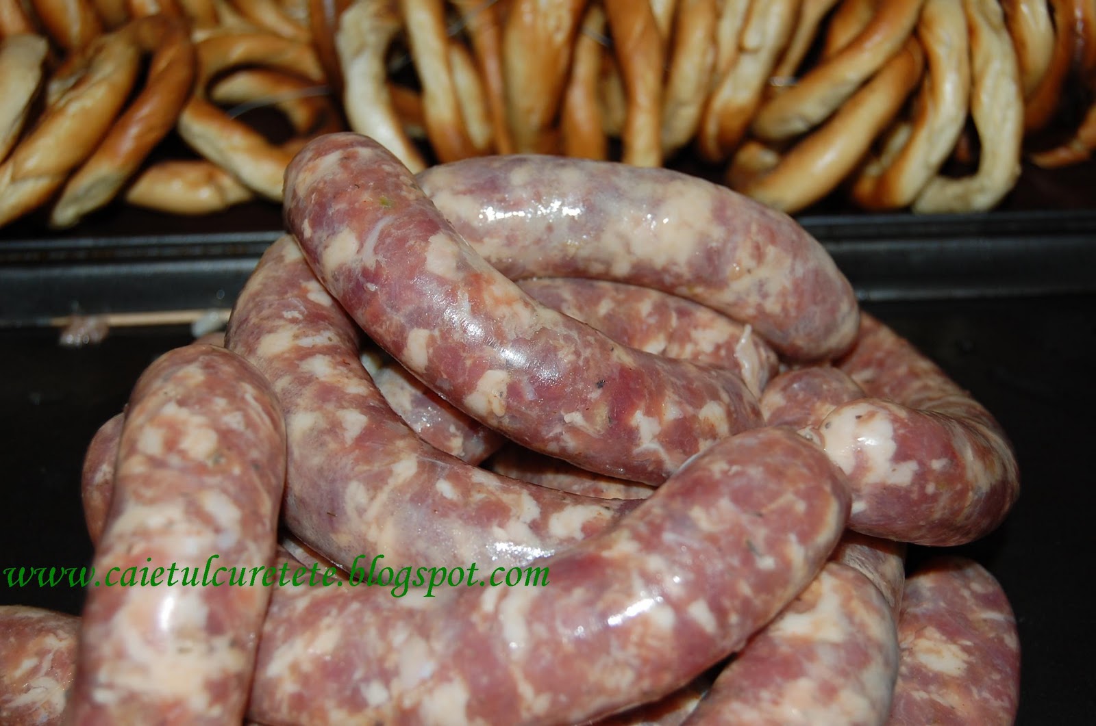 Caietul cu retete: Carnati de casa