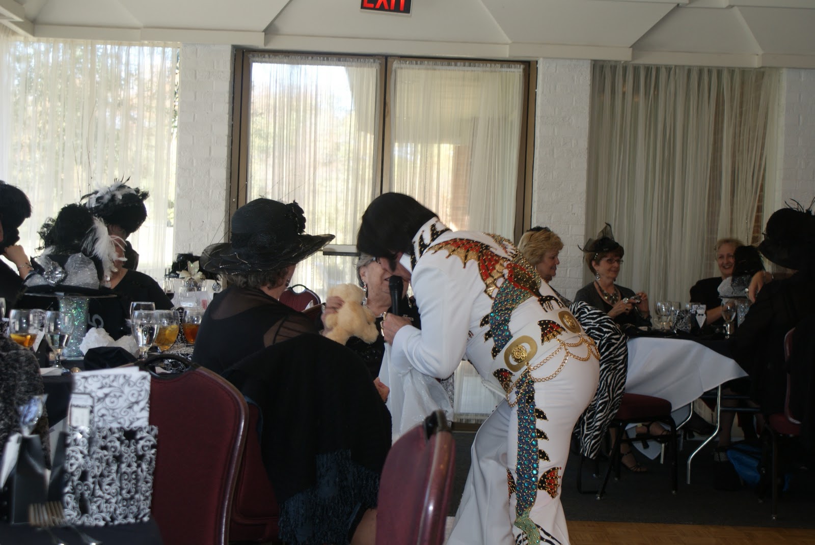 DRAGONFLY DREAMS: Bodacious Black 'n Bling Ball