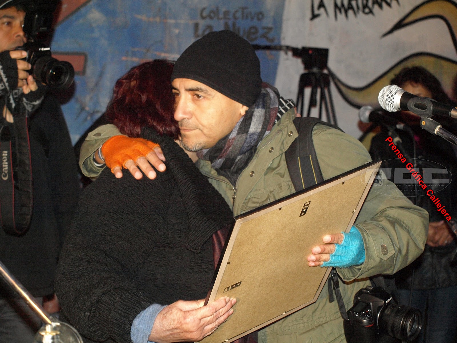 Prensa Gráfica Callejera: Homenaje a Rodrigo Rojas Denegri