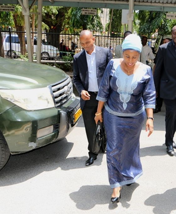 WAZIRI WA AFYA UMMY MWALIMU AFANYA ZIARA YA KUSHTUKIZA HOSPITALI YA ...