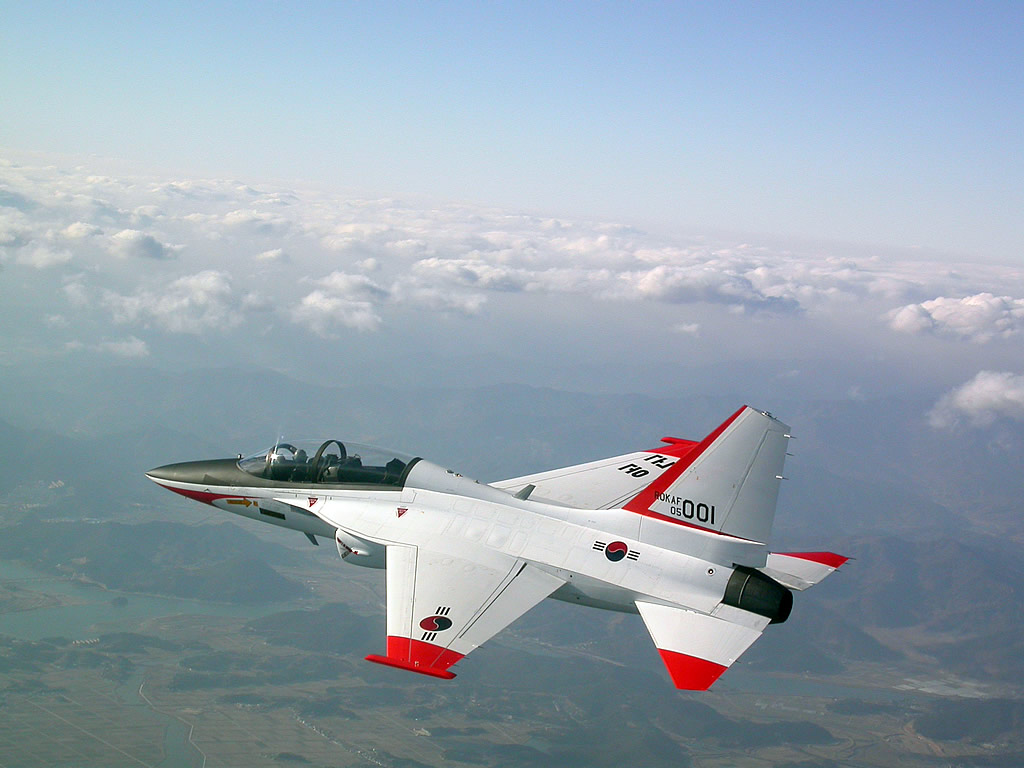 Historia y tecnología militar: Tailandia adquiere 4 entrenadores ...