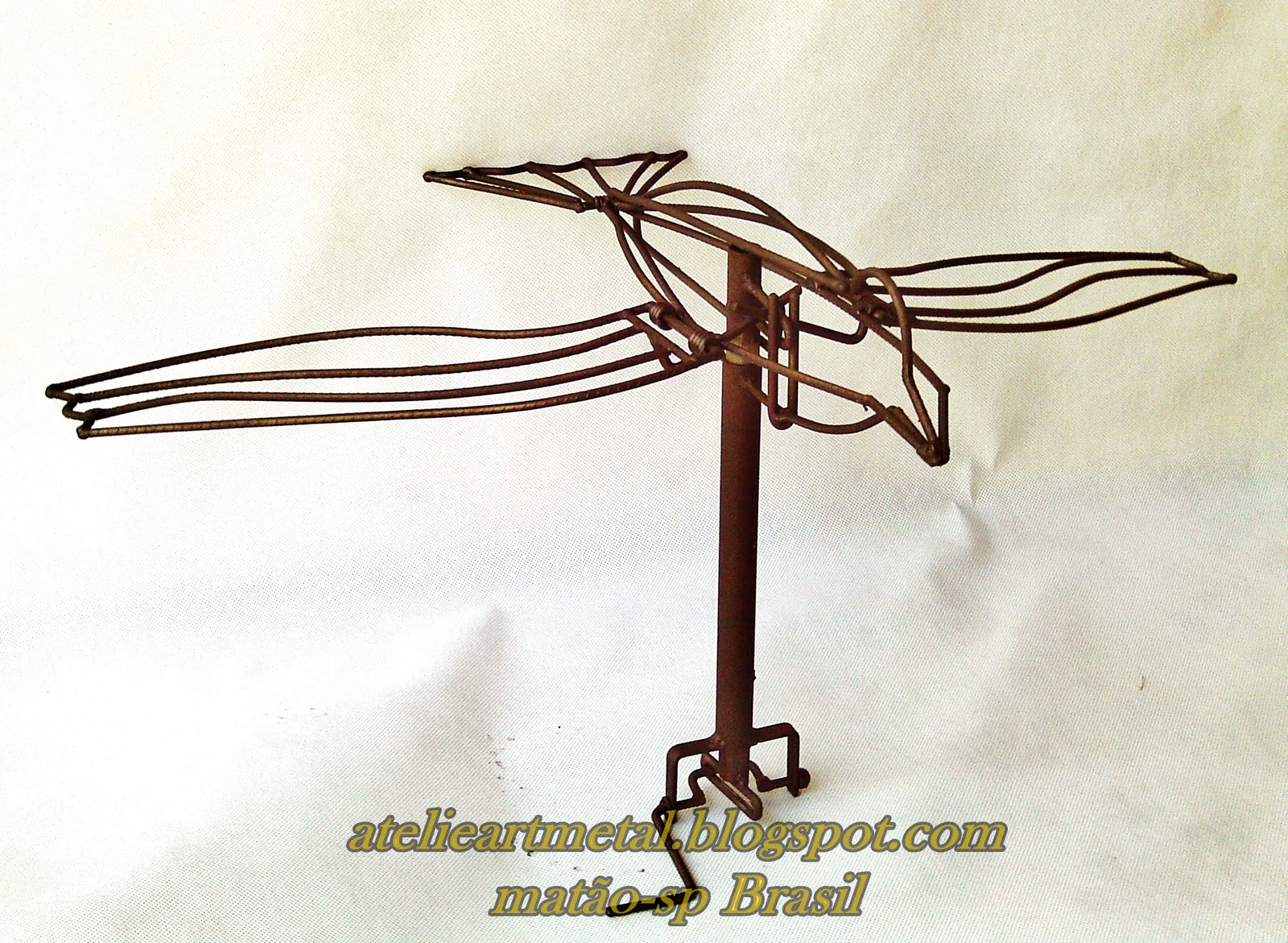 ATELIÊ ART METAL: PÁSSARO DE FERRO - ESCULTURA CINÉTICA ATELIÊ ART METAL: PÁSSARO DE FERRO - ESCULTURA CINÉTICA
