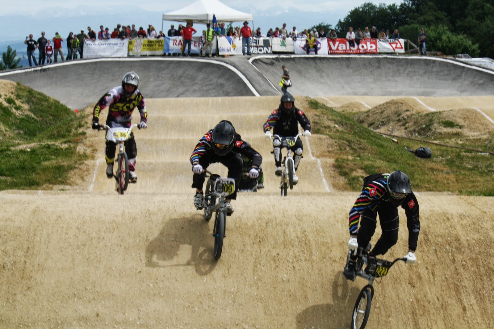 WATCH THE GATE: WTG BMX /// Championnat Romand La Béroche