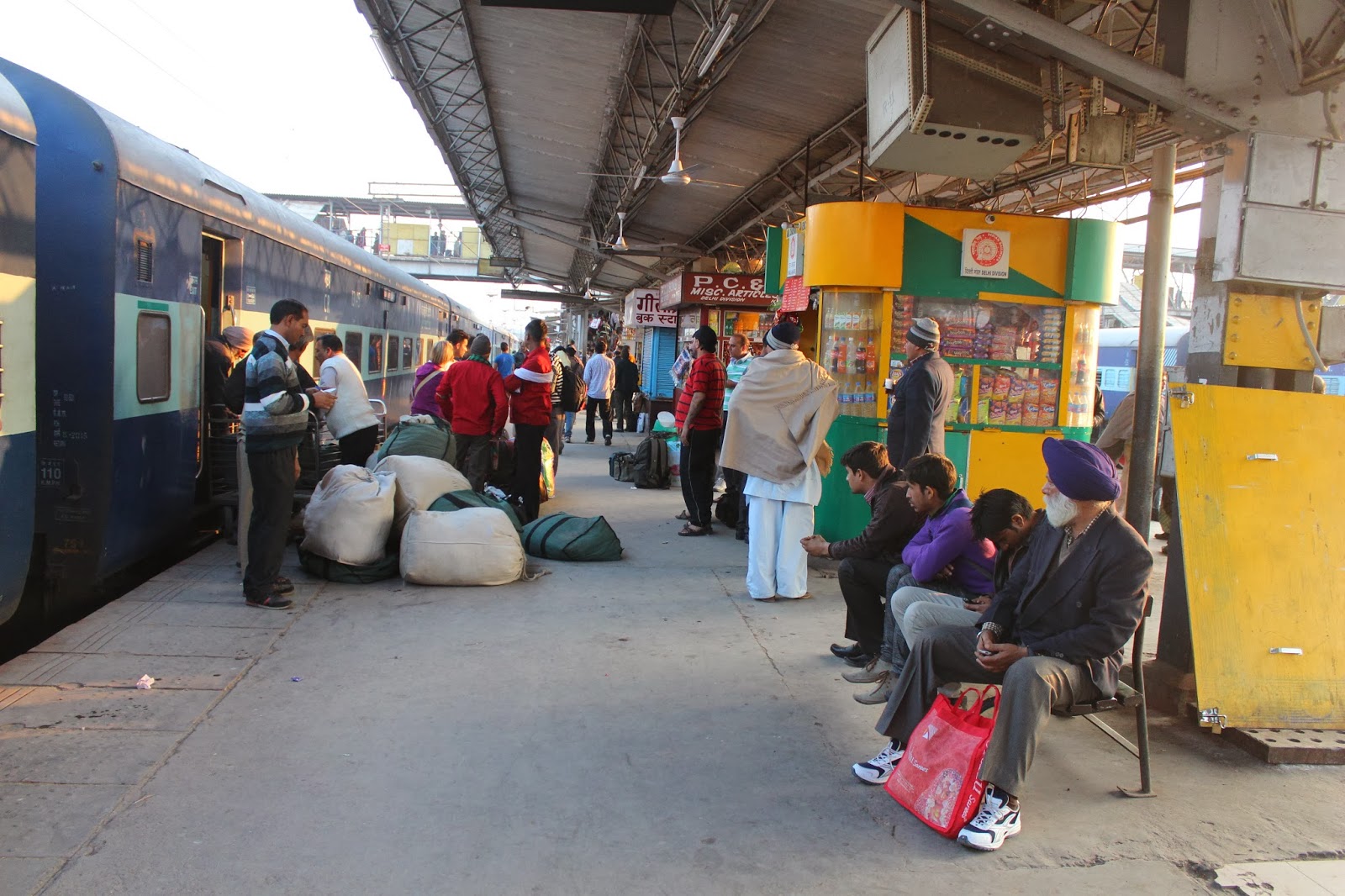 No Coração da Índia: Próxima Paragem: Comboios na Índia