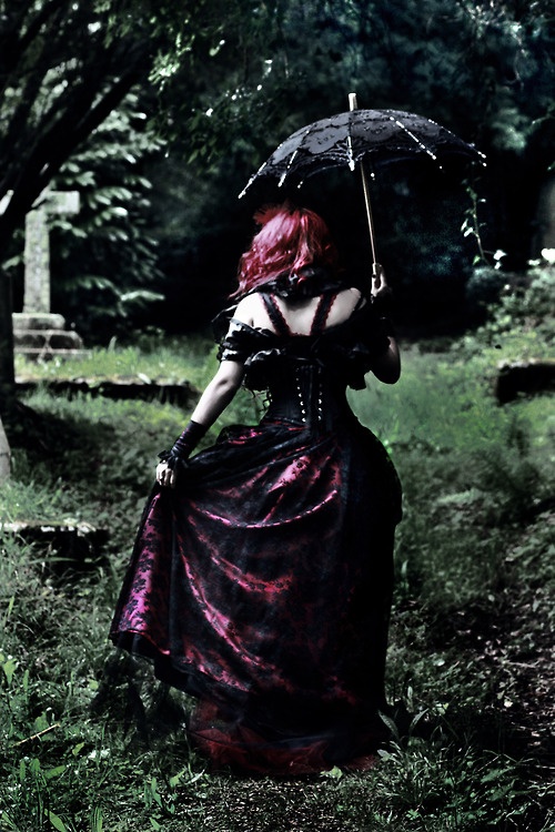 DevilInspired Gothic Victorian Dresses: Wearing Gothic Victorian ...