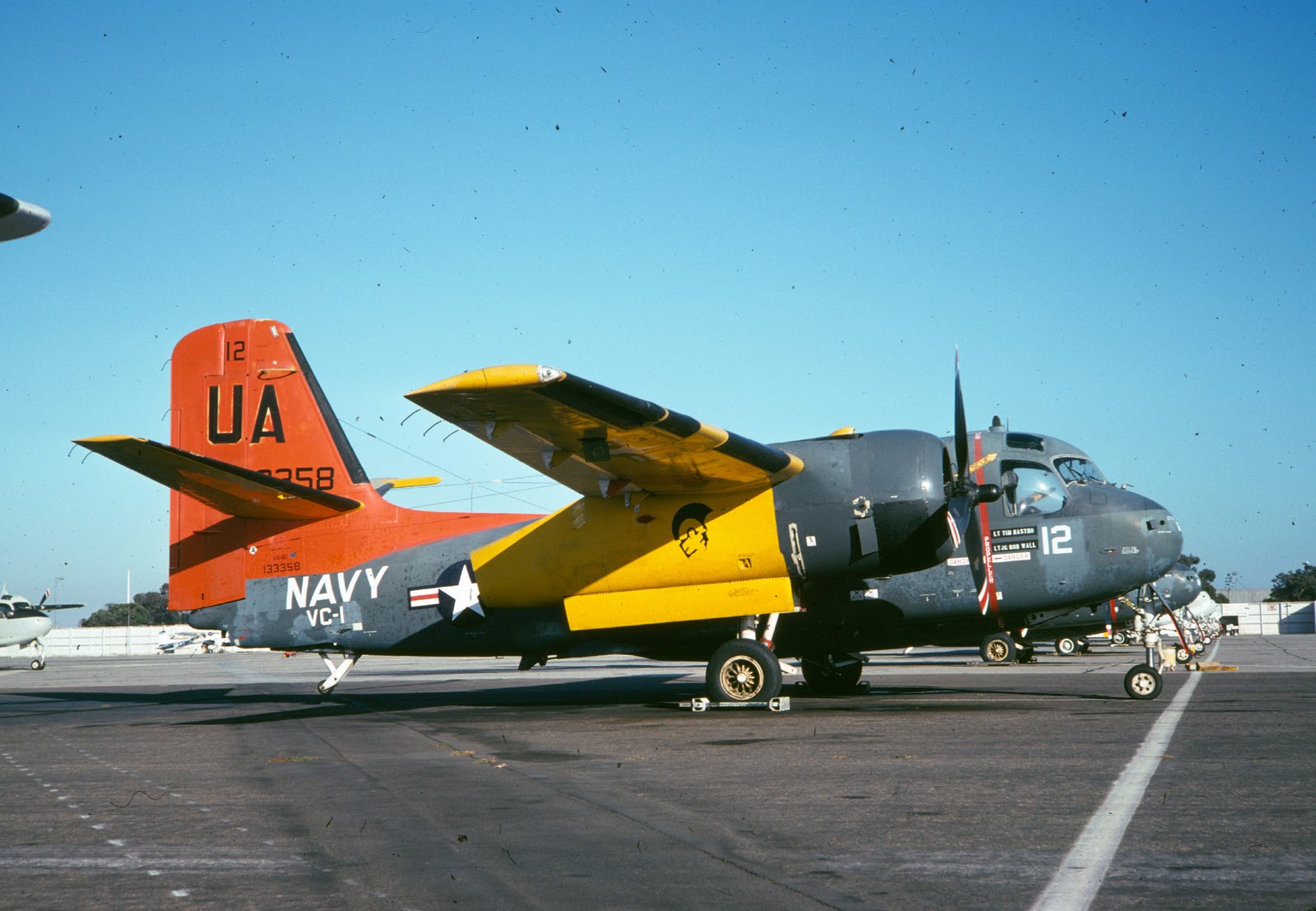 Grumman S-2 Tracker - Antisubmarino - Taringa!