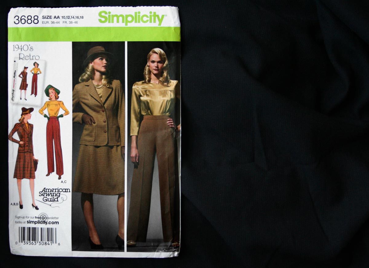The Butterfly Balcony: Sew It - Simplicity 3688