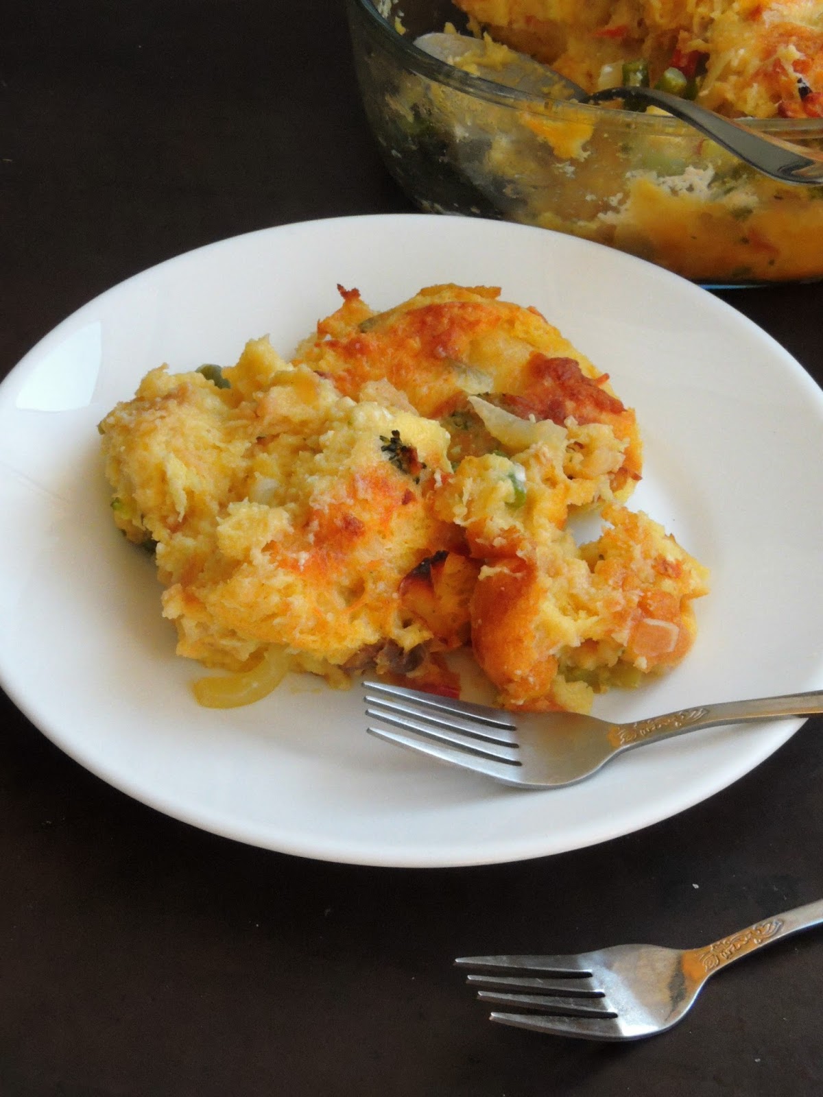 Priya's Versatile Recipes: Savoury Cheese & Vegetable Bread Pudding