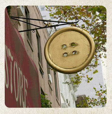 P8 Buttons & Fabrics: Button Wednesday : Giant Buttons