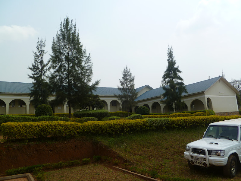 The Kroghs in Kigali!: NU Vision School and the New Library!