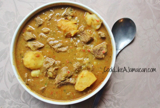 Sofrito In My Soul: A Spoonful of Sofrito: Recipe for Jamaican Beef Curry!