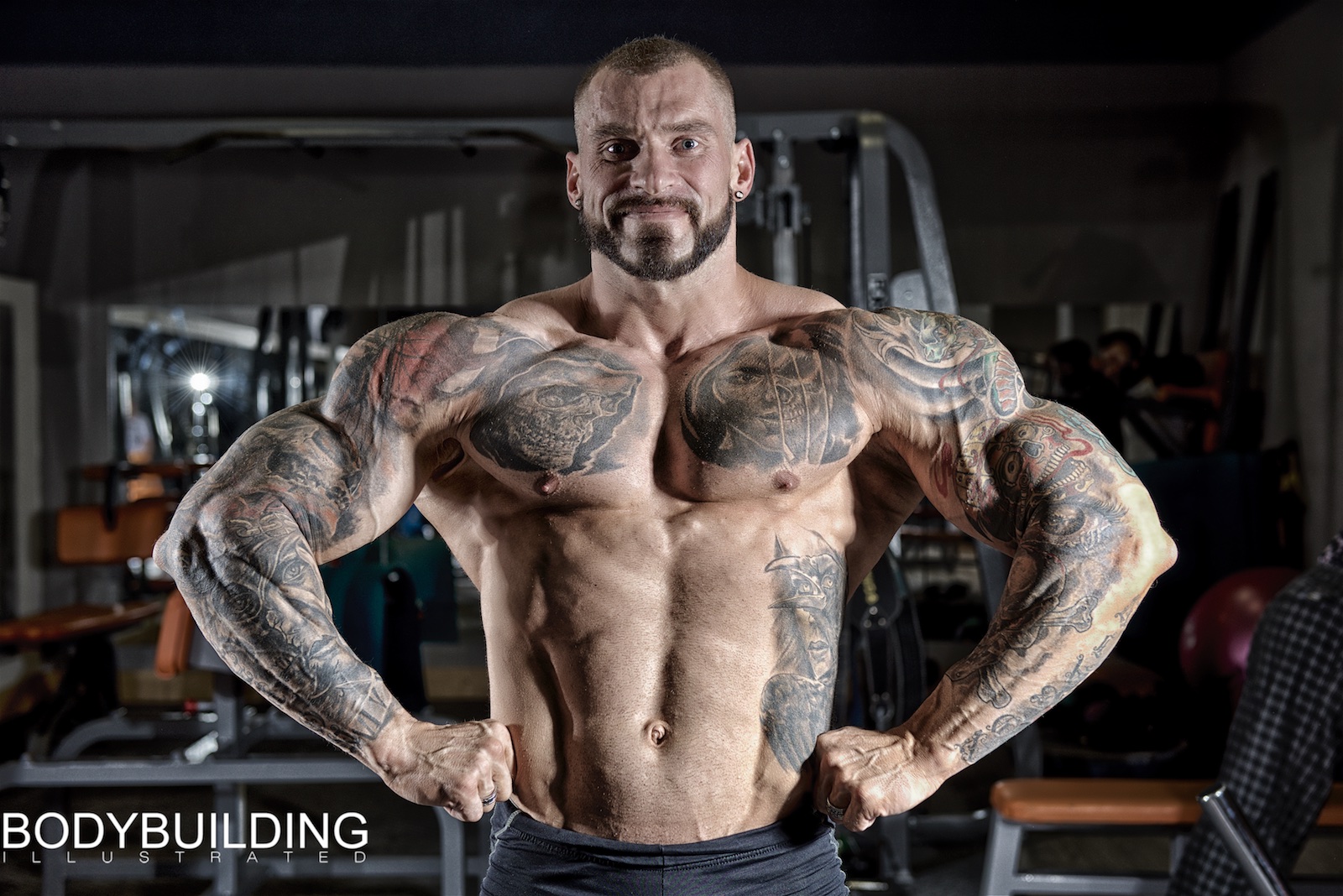 Muscle Lover: Tattoed Russian bodybuilder Ruslan Bogdanov