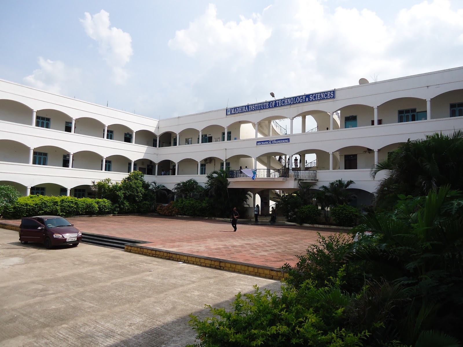 Photo Gallery ~ MITS KODAD