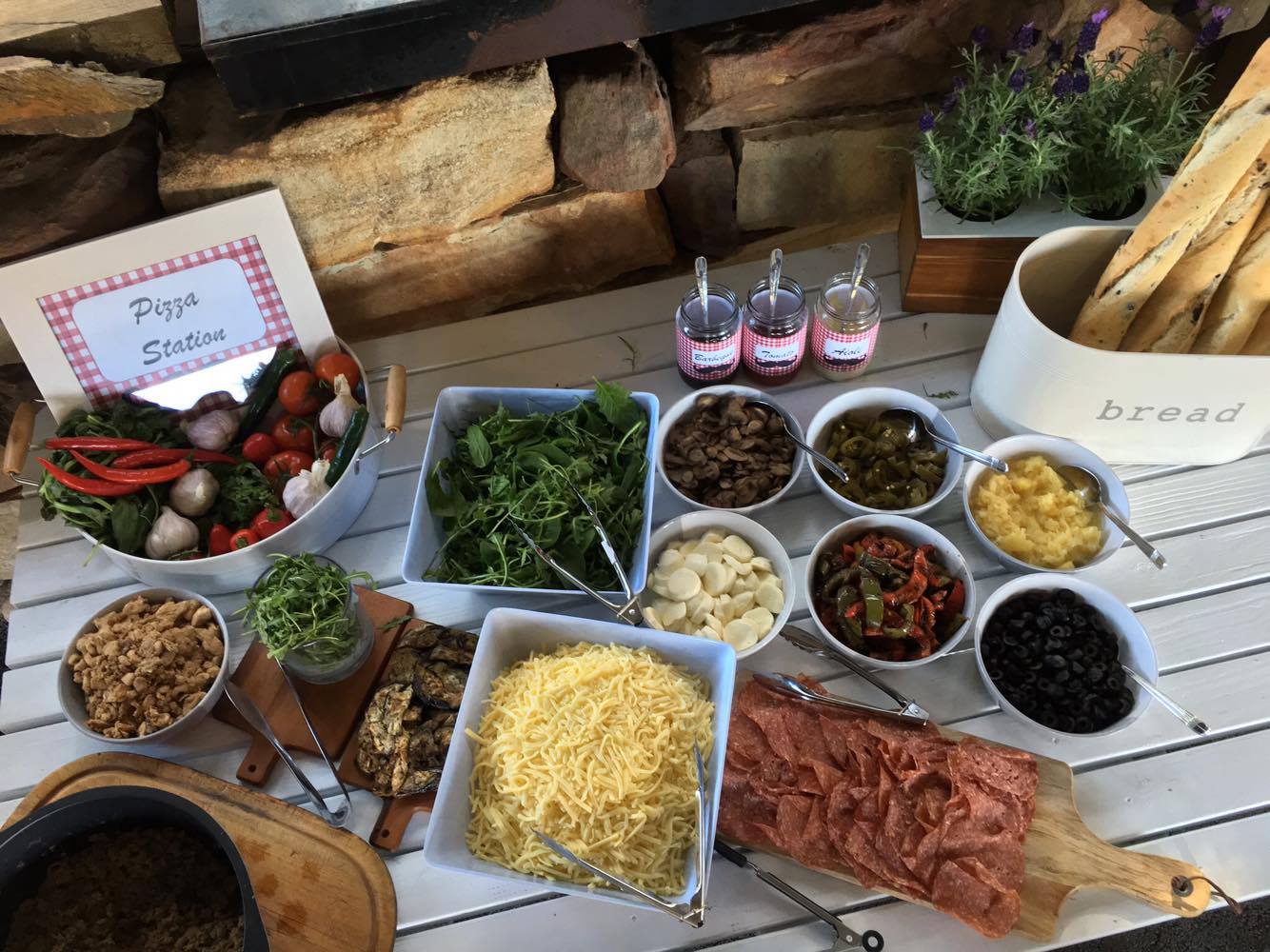 The Events Blogger: Pizza Party Station - Free Printable