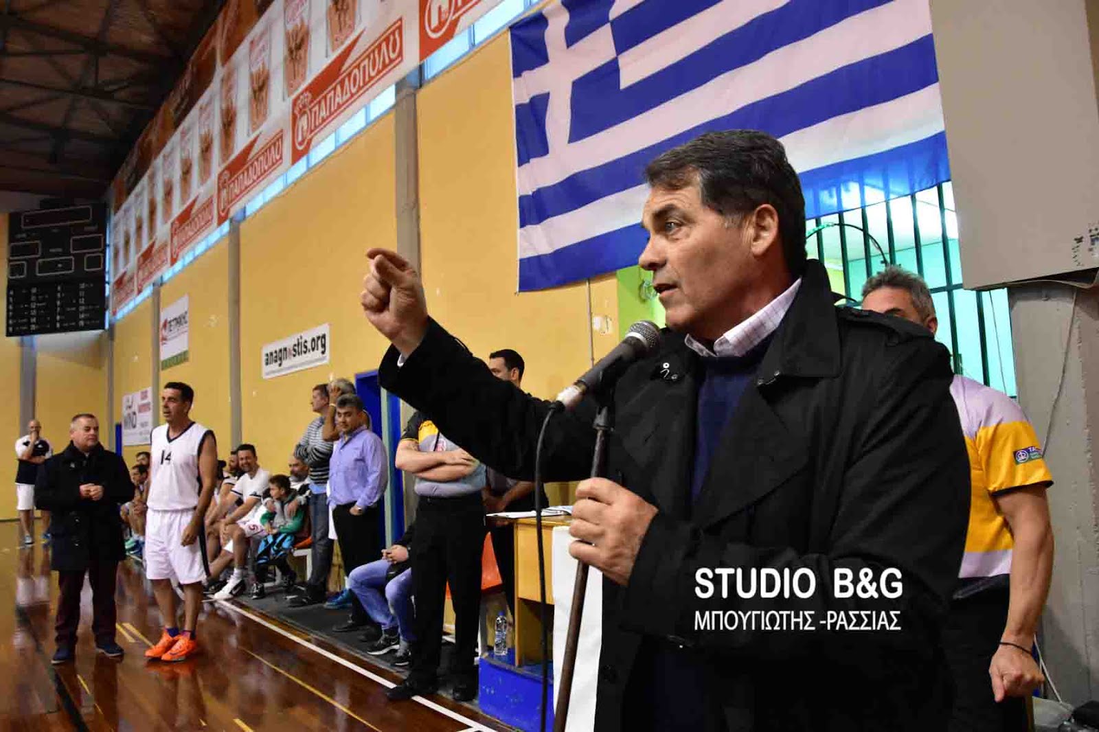 Φωτογραφία: ΦΙΛΑΝΘΡΩΠΙΚΟΣ ΑΓΩΝΑΣ ΜΠΑΣΚΕΤ ΠΑΛΑΙΜΑΧΩΝ ΟΛΥΜΠΙΑΚΟΥ ΚΑΙ ...