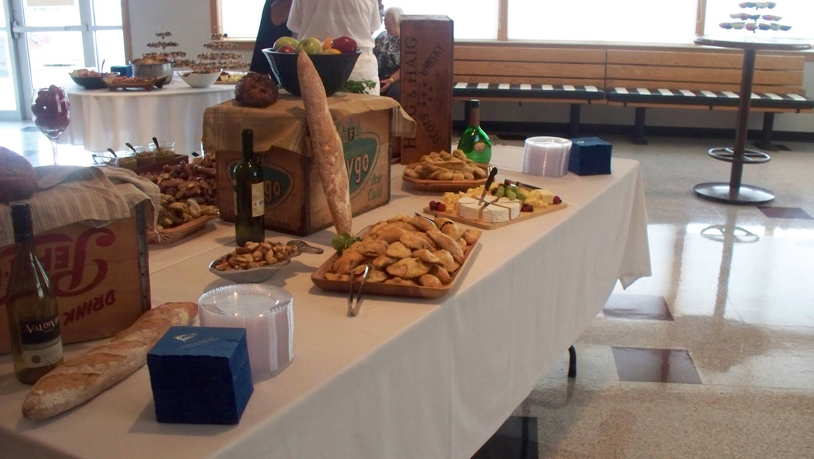 Fish and the Sauce: Commodore's Cocktail Party Food Porn