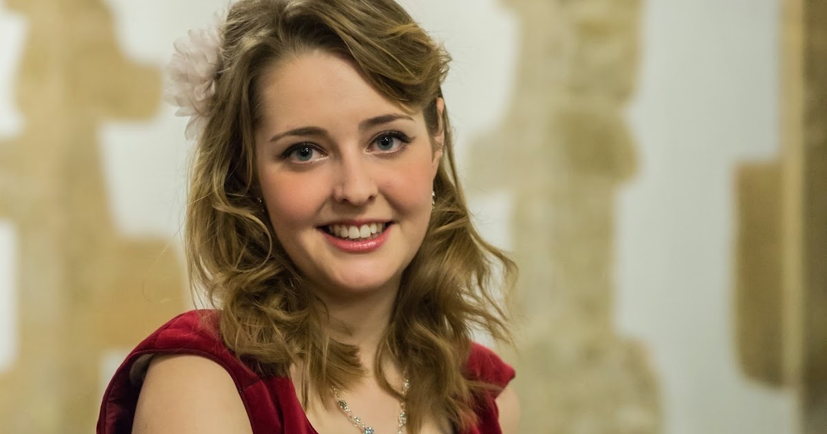 Emma Barnes - Soprano: Home