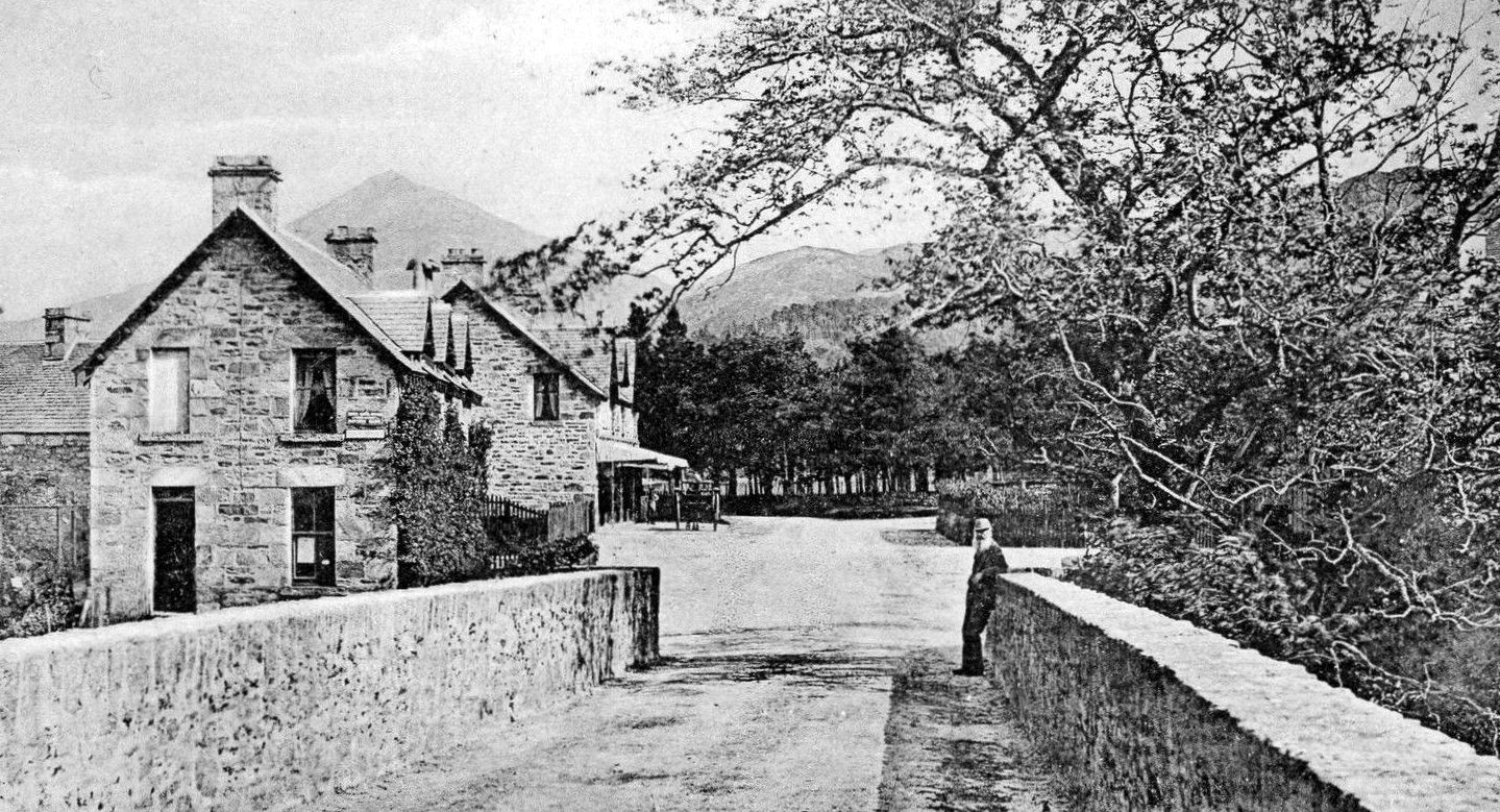 Tour Scotland: Old Photograph Bridge Kinloch Rannoch Perthshire Scotland