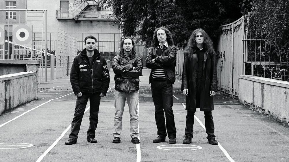 DOOM METAL FRONT: VIN DE MIA TRIX: Preorder "Once Hidden From Sight" CD ...